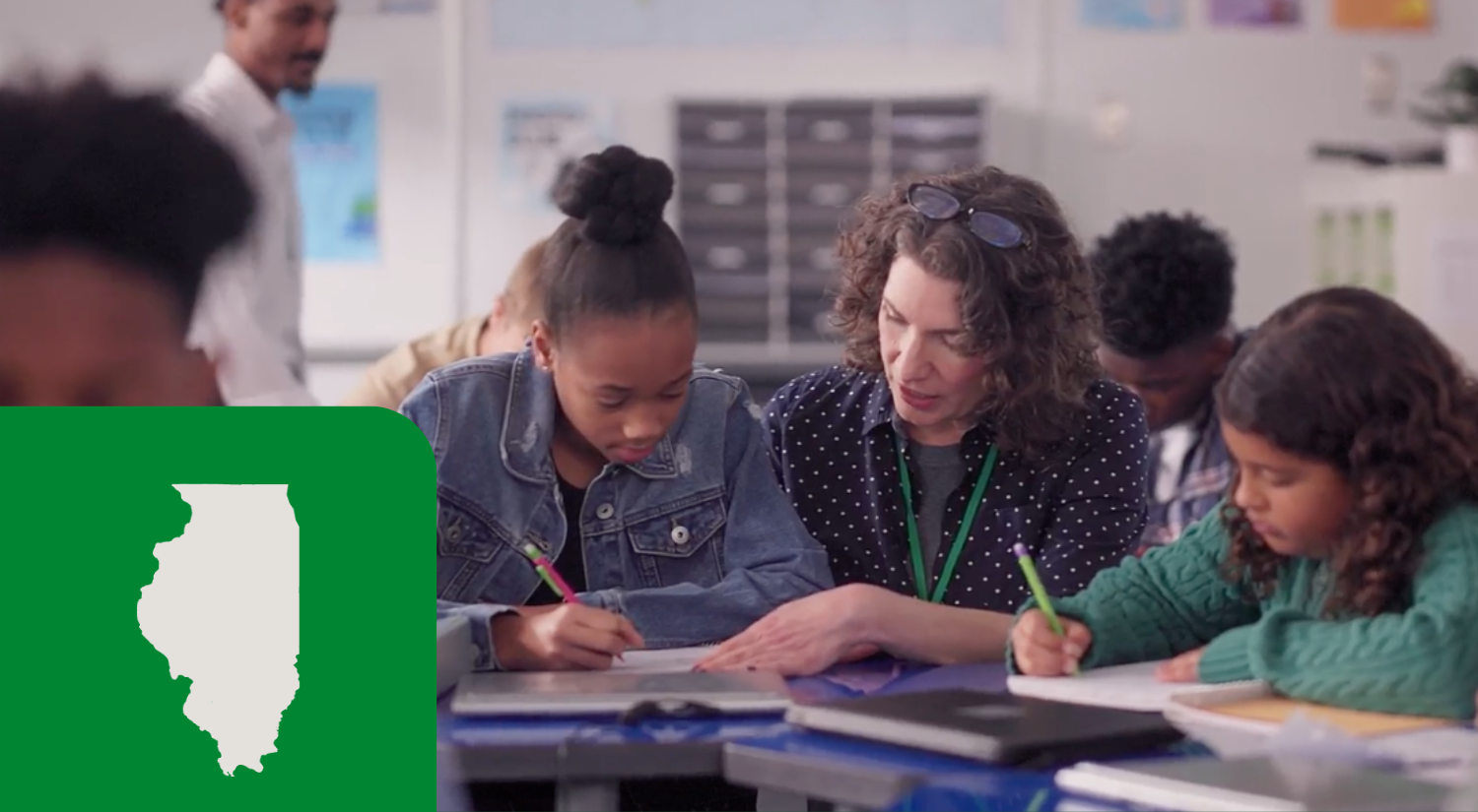 How to become a paraprofessional in Illinois.